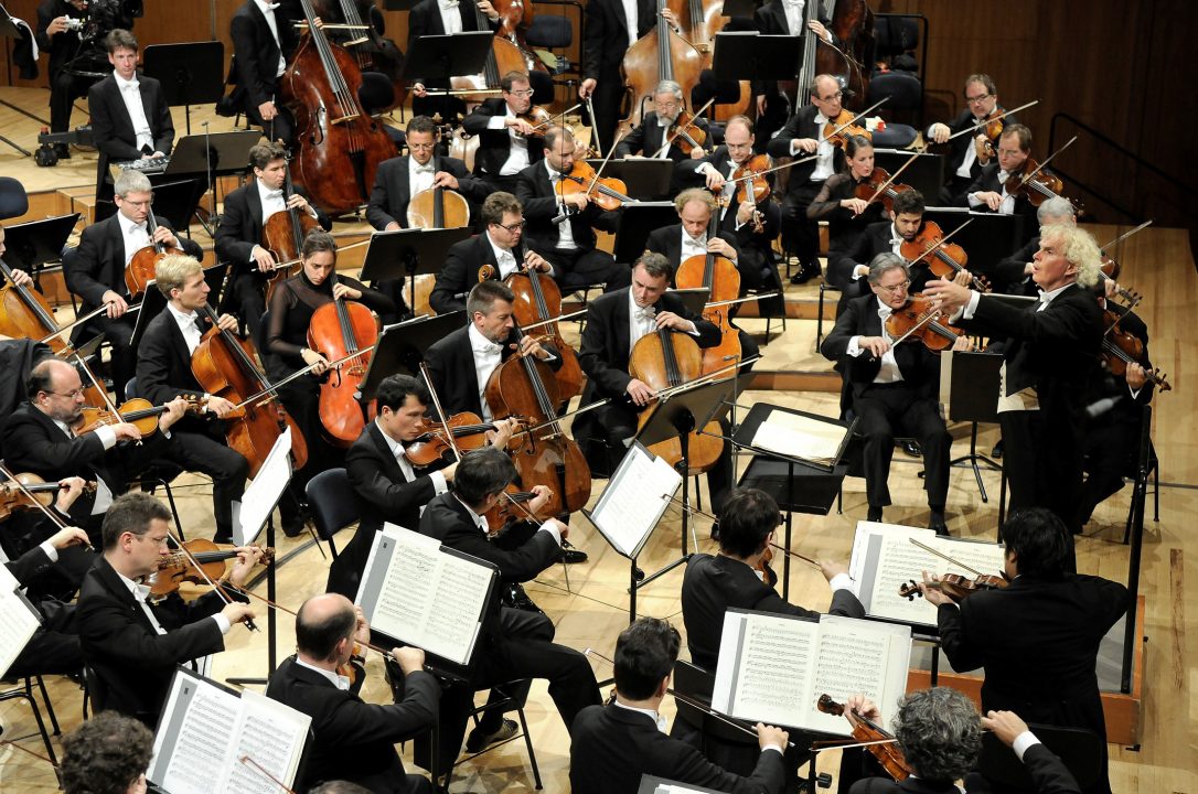 Moving to Modern Times – Simon Rattle & Berliner Philharmoniker | ACCENTUS Music