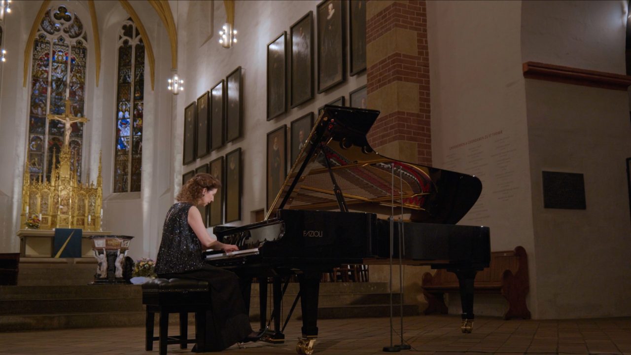 Angela Hewitt plays the Goldberg Variations | ACCENTUS Music